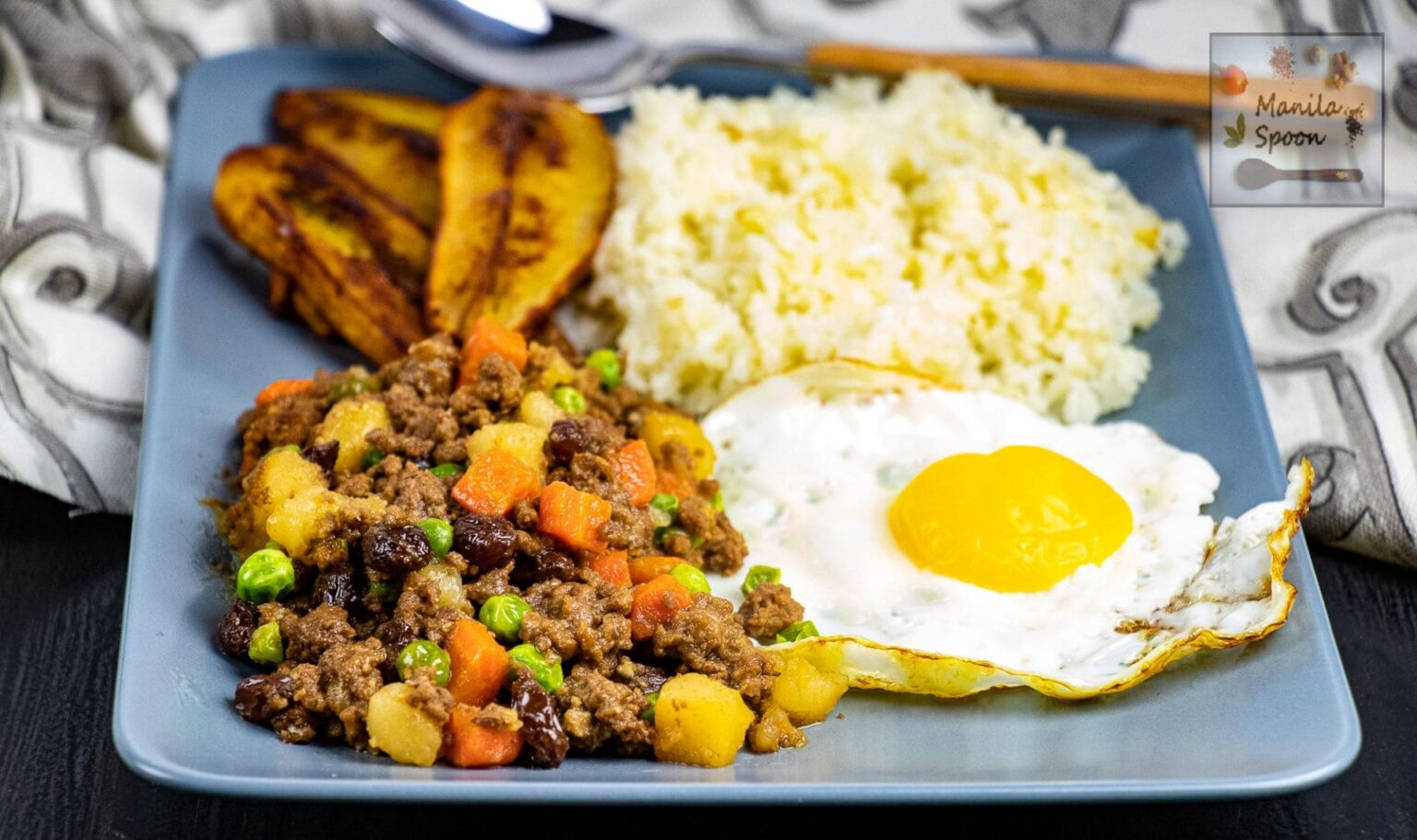 Arroz a la Cubana (Cuban Style Rice) - Manila Spoon