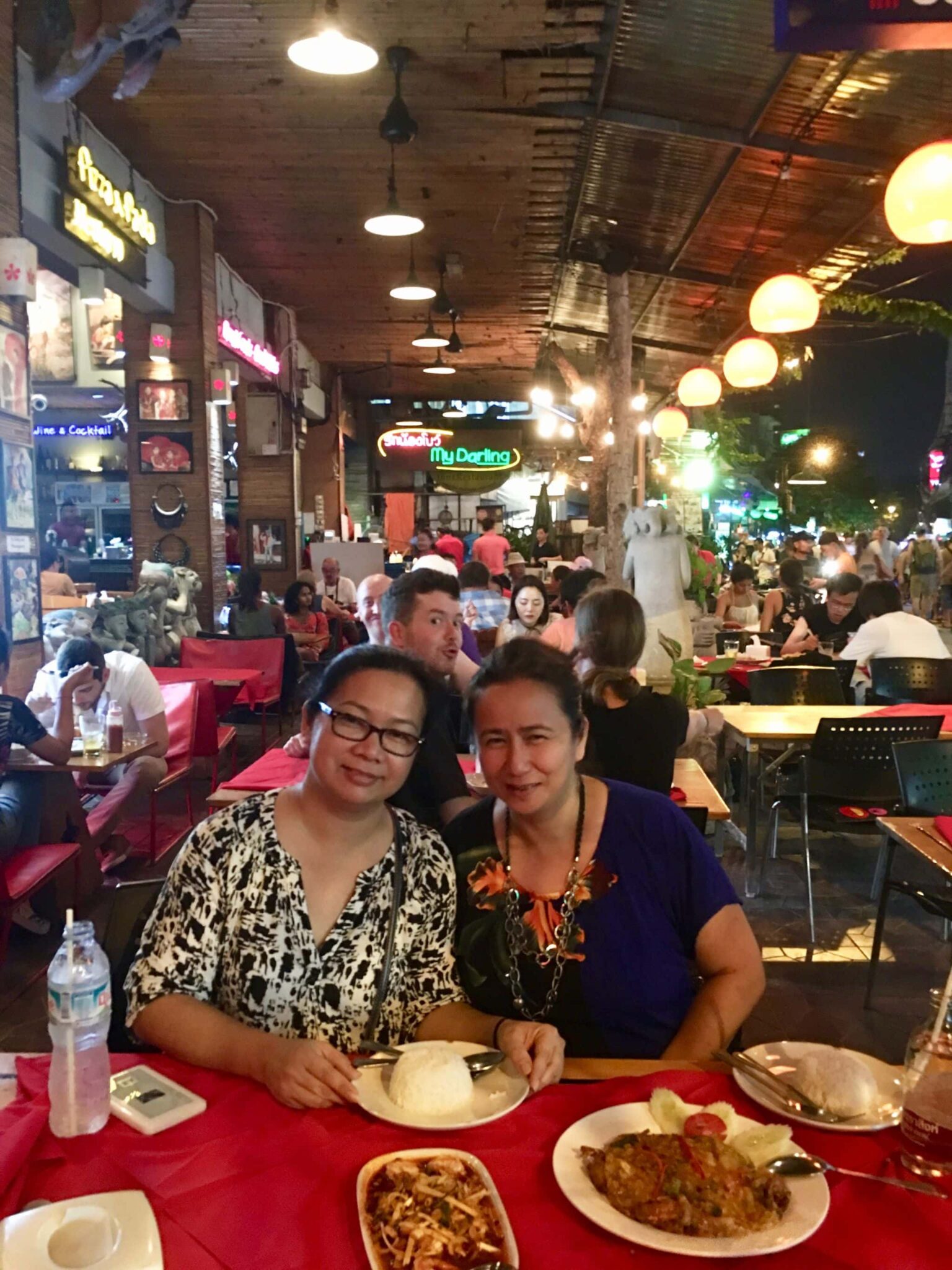 Khao Pad Sapparot (Thai Pineapple Fried Rice) - Manila Spoon