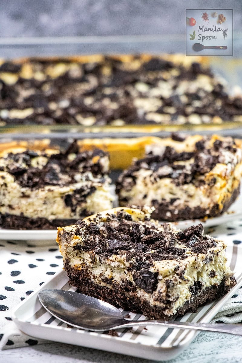 Easy and Yummy Oreo Cheesecake Bars - Manila Spoon
