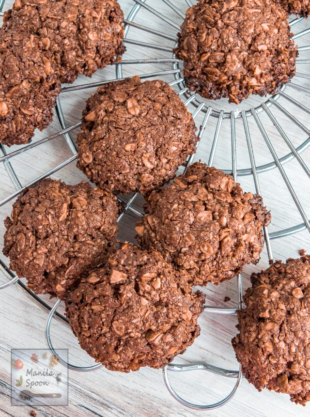 Nutella (Chocolate Hazelnut) Oatmeal Cookies - Manila Spoon