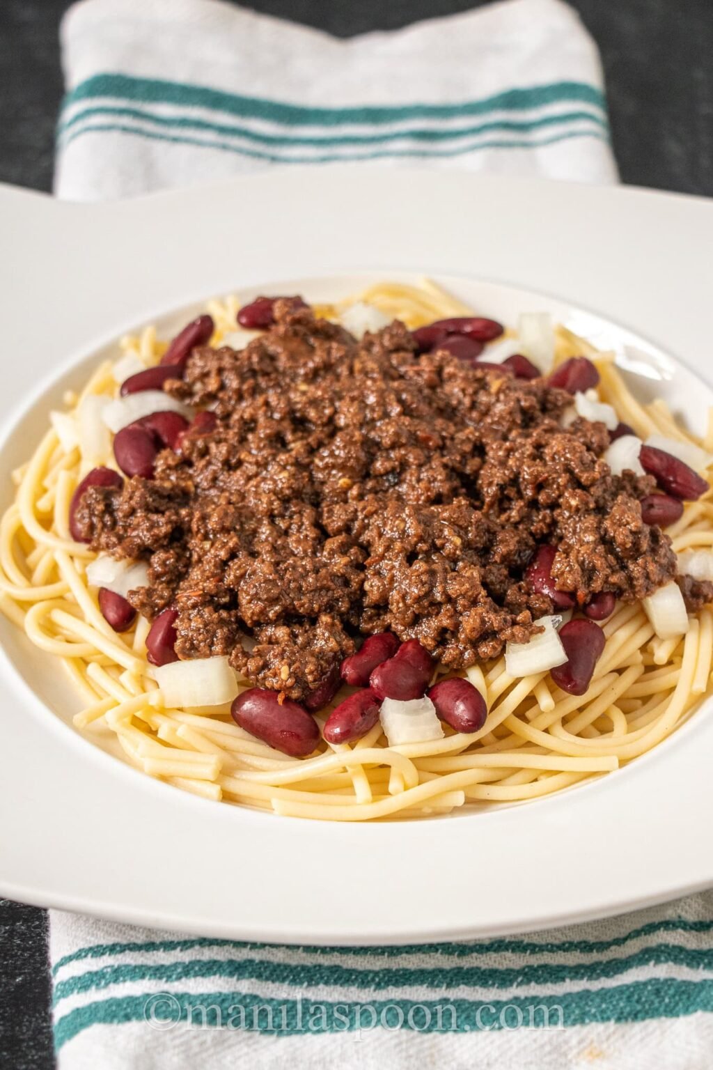 Slow Cooker Cincinnati Style Chili - Manila Spoon