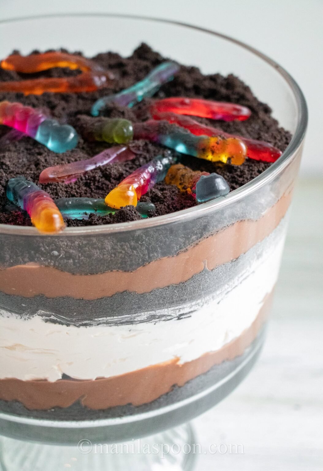 Diet of Worms Cake (Easy Dirt Cake) - Manila Spoon